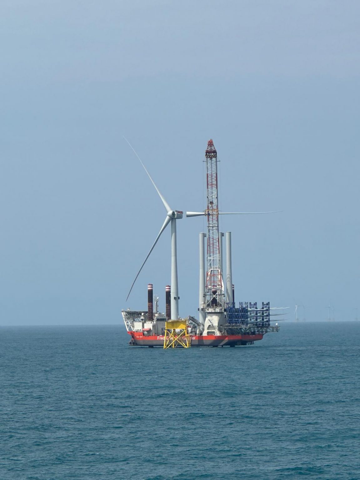 中能風場完成首座風機安裝 邁向今年如期完工併網 - 中能離岸風場